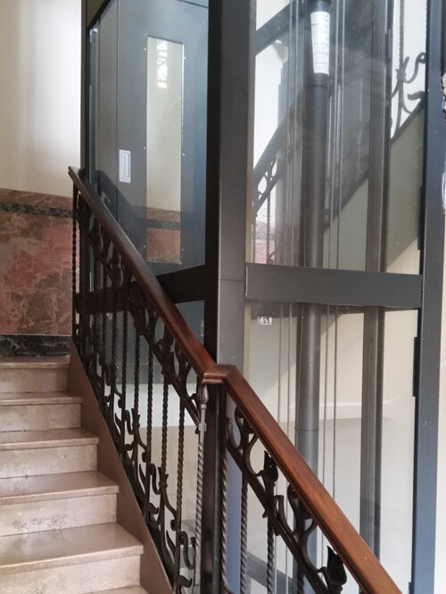 Asansörler, asansör ekipmanları Ma. Ri. Pa. Ascensori, Lombardiya, foto