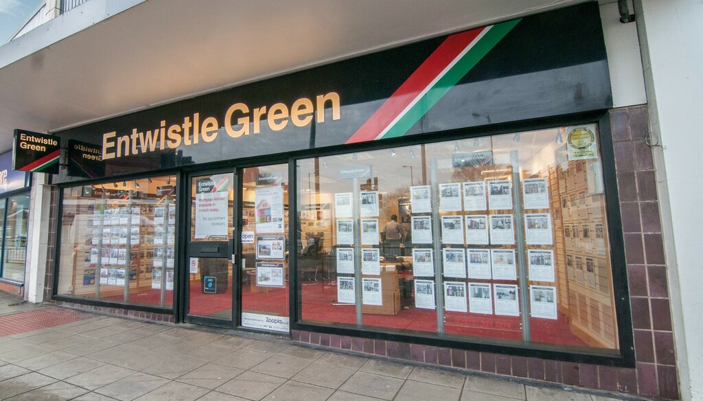 Arazi dizisi Entwistle Green Sales and Letting Agents Crosby, İngiltere, foto