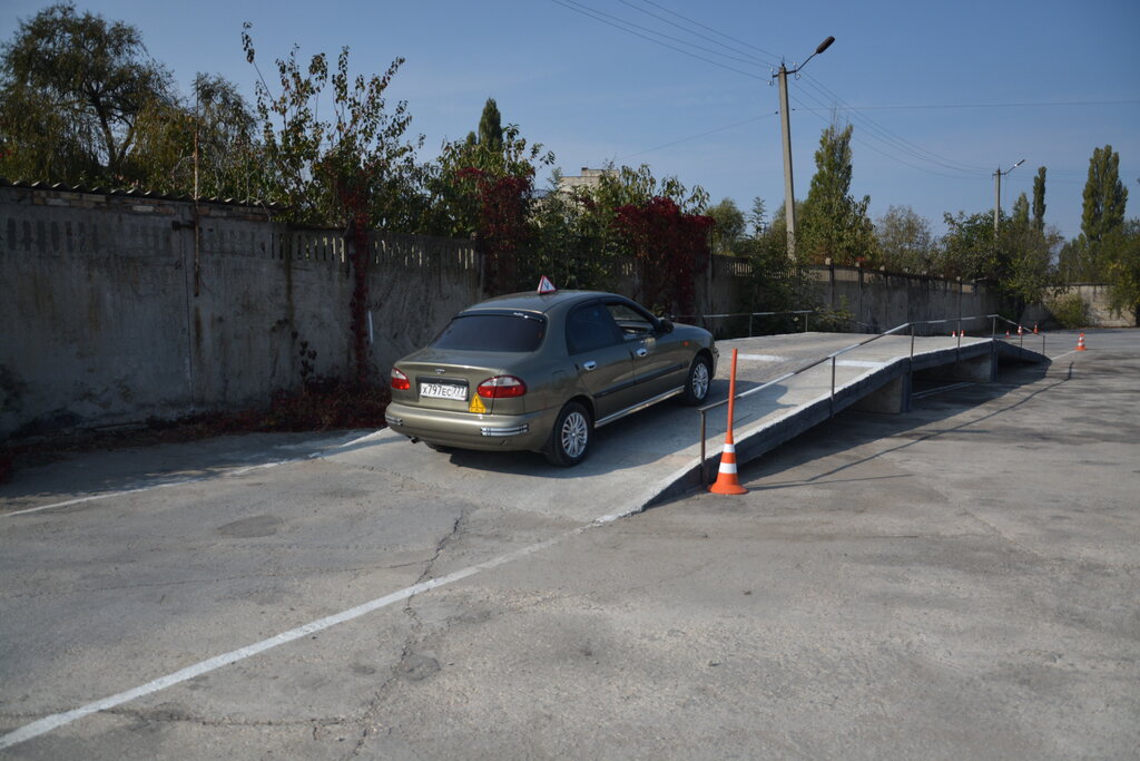 Sürücü kursları Avtoshkola Crimeaavtoliga, Simferopol (Akmescit), foto