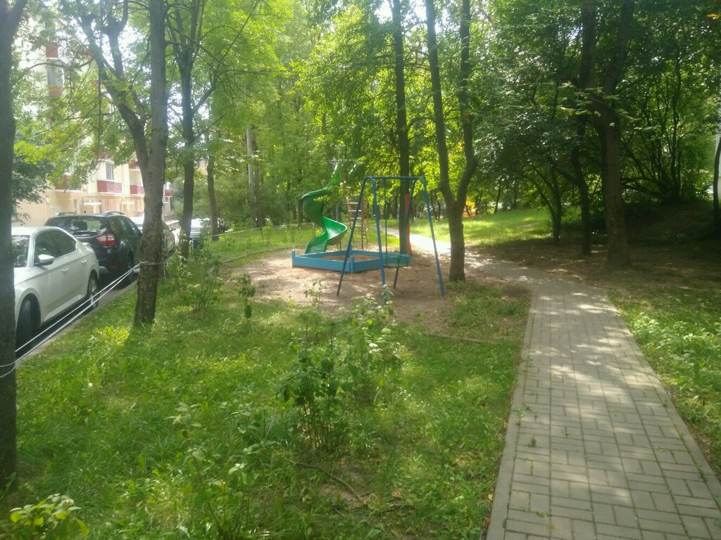 Oyun alanı Playground, Minsk, foto