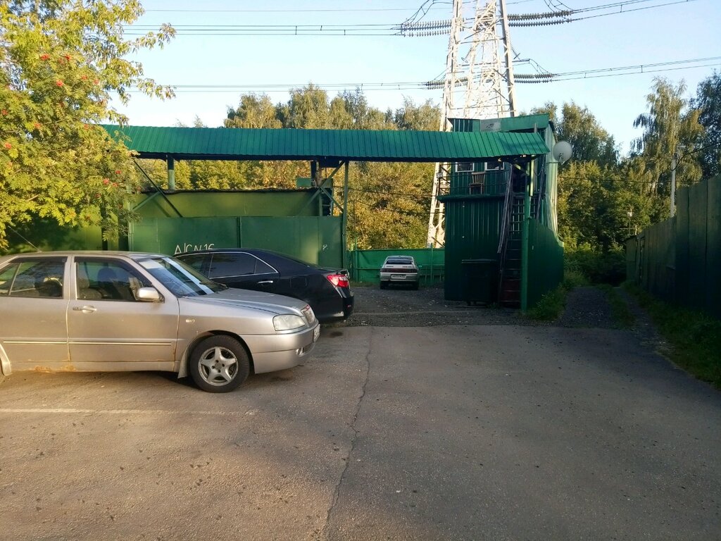 Garajlar Parking lot, Moskova, foto