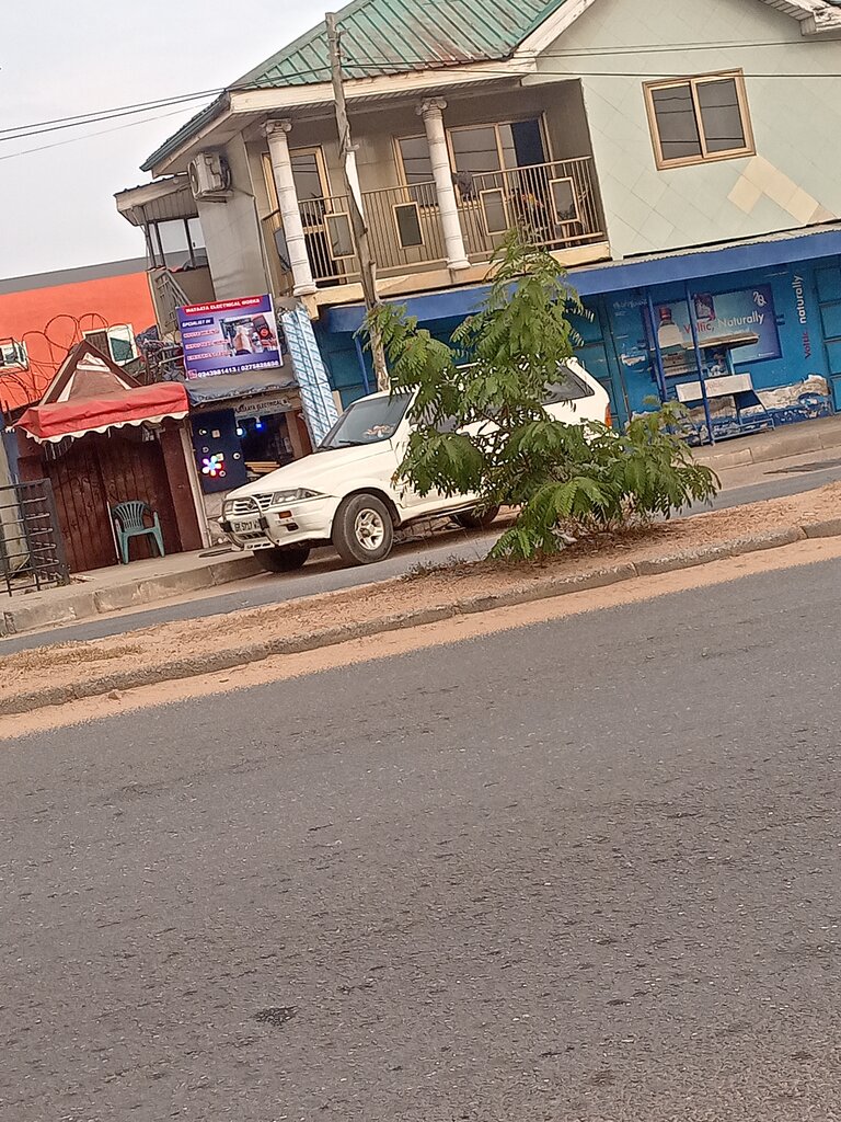 Elektrik dağıtım firmaları Wataata Electrical Works, Akra, foto