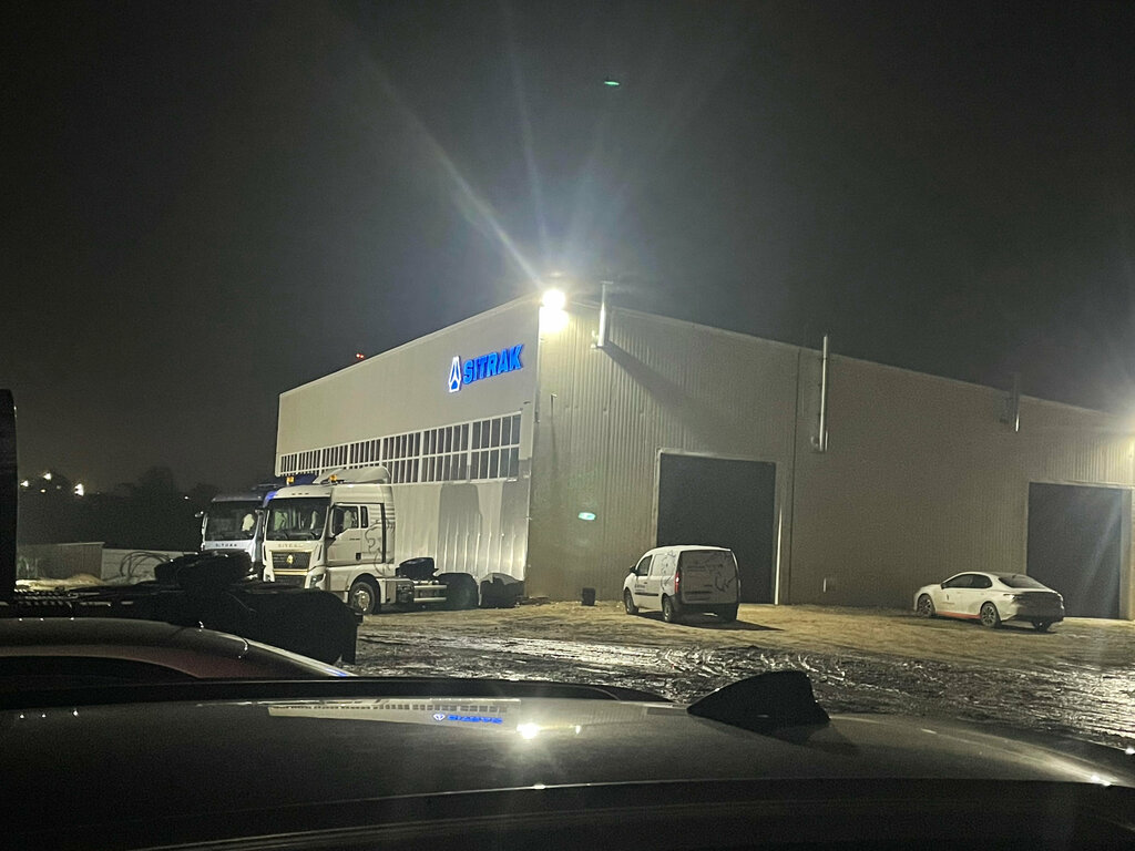 Kamyonların onarımı Sitrak & Howo, Orlovskaya oblastı, foto