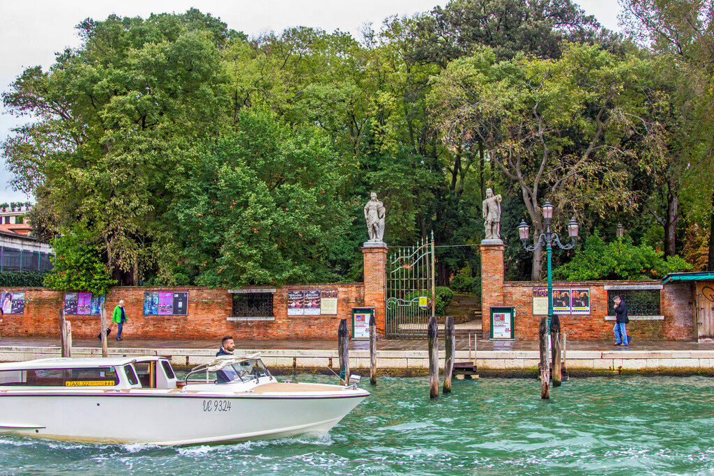 Kültür ve eğlence parkları Giardini Papadopoli, Venedik, foto