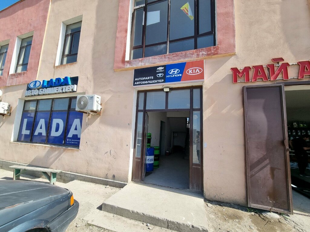 Otomobil yedek parçaları Auto Accessories, Türkistan, foto