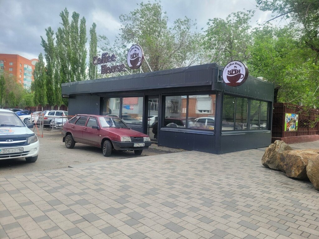 Kahve dükkanları Coffee House, Semey, foto