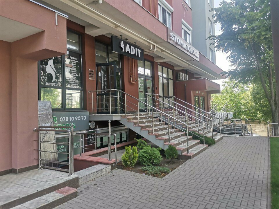 Meslek kursları Adit, Kişinev, foto