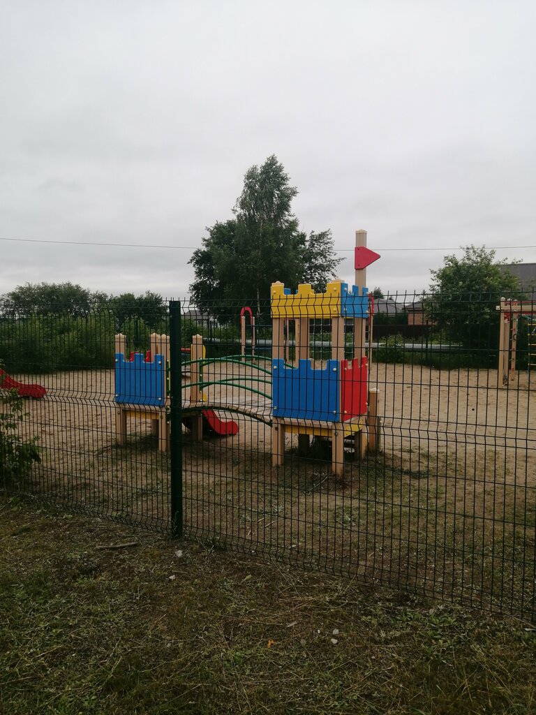 Oyun alanı Playground, Tümen (Tiumenskaya) oblastı, foto