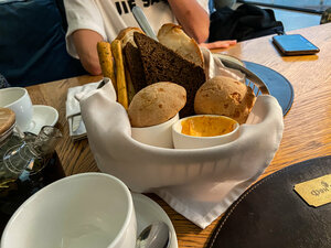 Fon Baron (Bograda Street No:21), restoran  Krasnoyarsk'tan