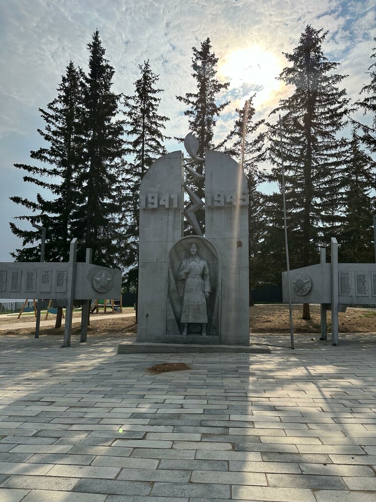 Anıt, heykel Солдат, Saha Cumhuriyeti (Yakutistan), foto