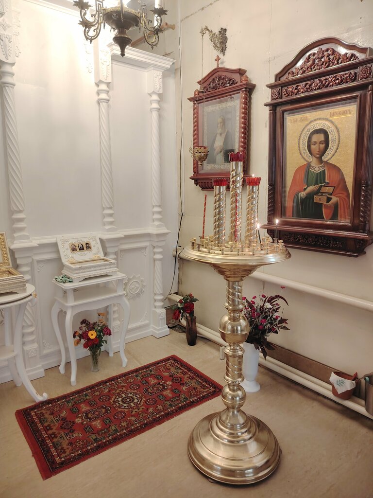 Ortodoks kiliseleri Khram SV. Vmch. Panteleimona, Sosnoviy Bor, foto