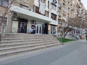 Kishi salonu (Qacaq Nеbi Street No:25, Baku), berberler  Bakü'den