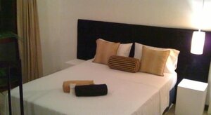 Cj Villas (Western, Colombo, Kollupitiya District), otel  Kolombo'dan