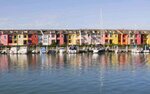 Beautiful Two-room Apartment for 6 People Facing the sea by Beahost Rentals (Venice, Viale Lepanto, 30), kısa süreli konaklama  İtalya'dan