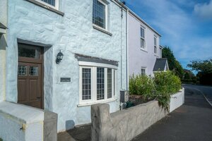 Cambrian Cottage - 3 Bed Cottage - Tenby (Wales, Pembrokeshire, A478), otel