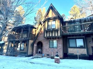 Snow Summit Getaway -2br/1.5ba/cable Tv/wifi/walk To Slopes 2 Bedroom Townhouse (California, San Bernardino County, Big Bear Lake), otel  Big Bear Lake'ten