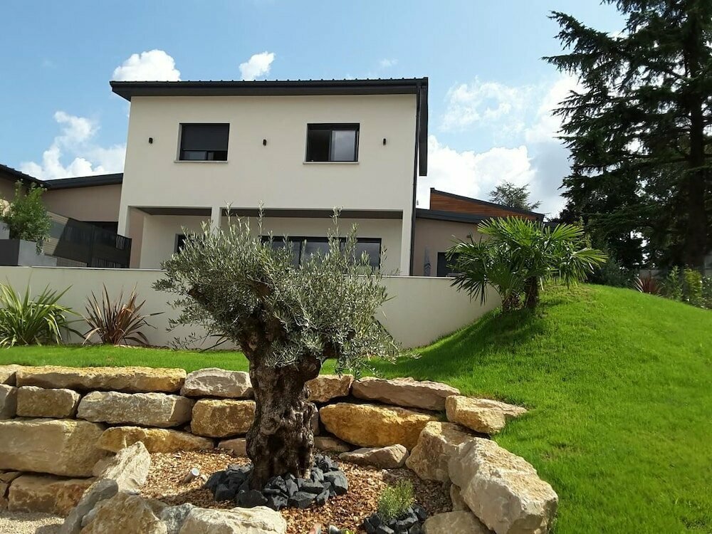 Otel Villa'vi Lyon Est Chambres d'Hôtes, , foto