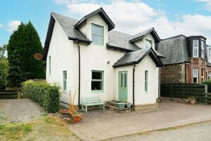 Earnside Cottage - Charming River Views (Scotland, Perth and Kinross, Ben Alder Cottage), otel  İskoçya'dan