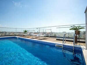 Sanders Crystal 1 - Adorable 2-bedroom Apartment With Communal Pool (Limassol, Limassol, Nikolaou P. Laniti), otel  Limassol'dan