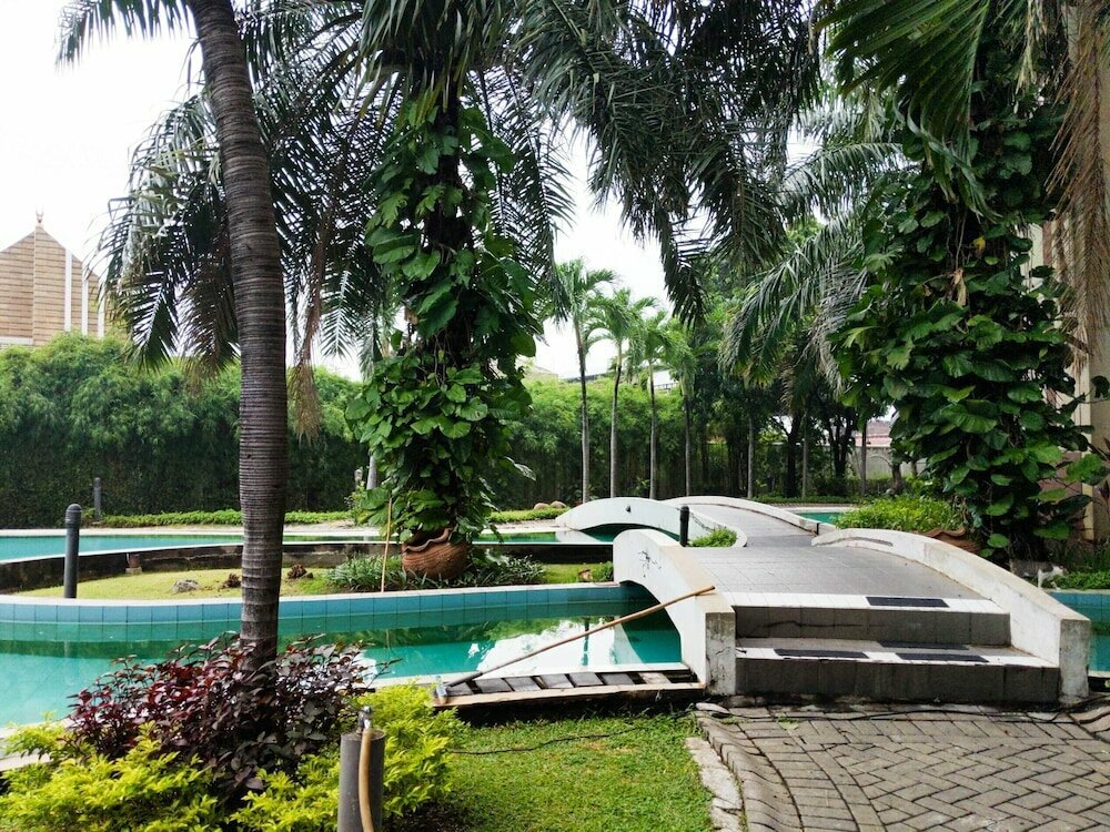 Otel Best Deal And Homey 2Br At Taman Beverly Apartment, Surabaya, foto