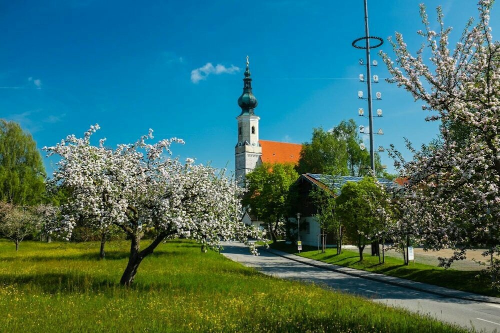 Otel Klostergasthof Raitenhaslach, Bavyera, foto