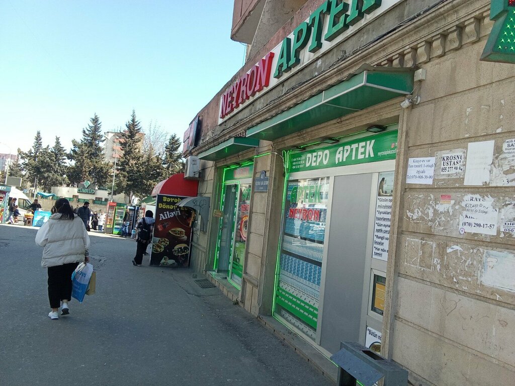 Eczaneler Neyron Aptek, Bakü, foto