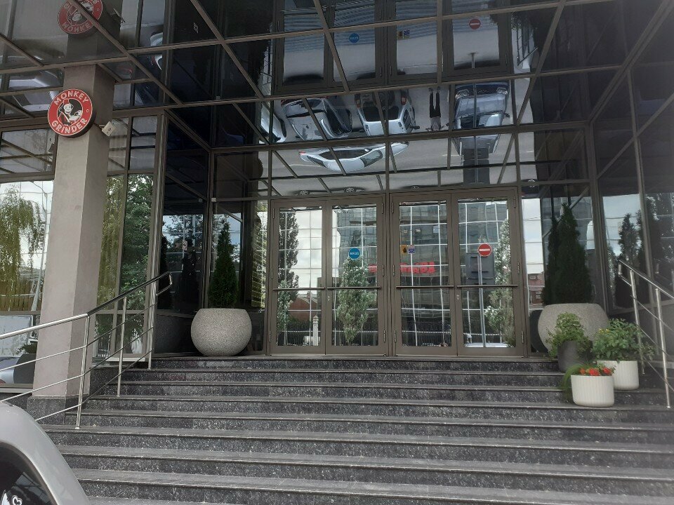 Kahve dükkanları Monkey Grinder, Perm, foto