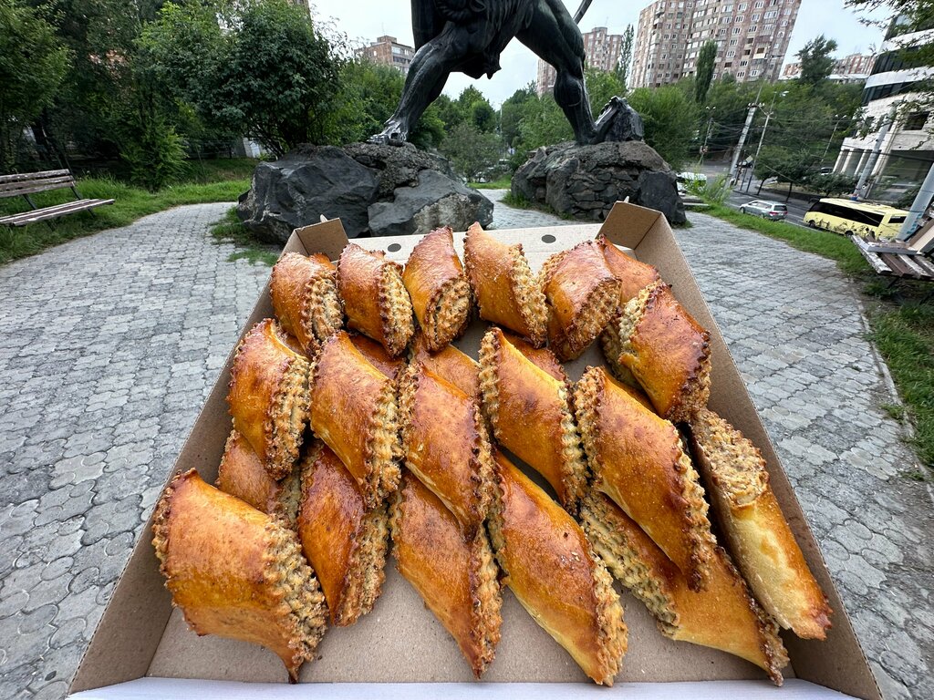 Fast food Աձ Իրա Առուշանյան Պավելի, Erivan, foto