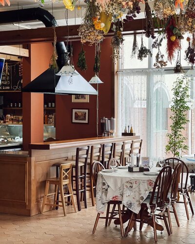 Restoran La Famille, Krasnoyarsk, foto