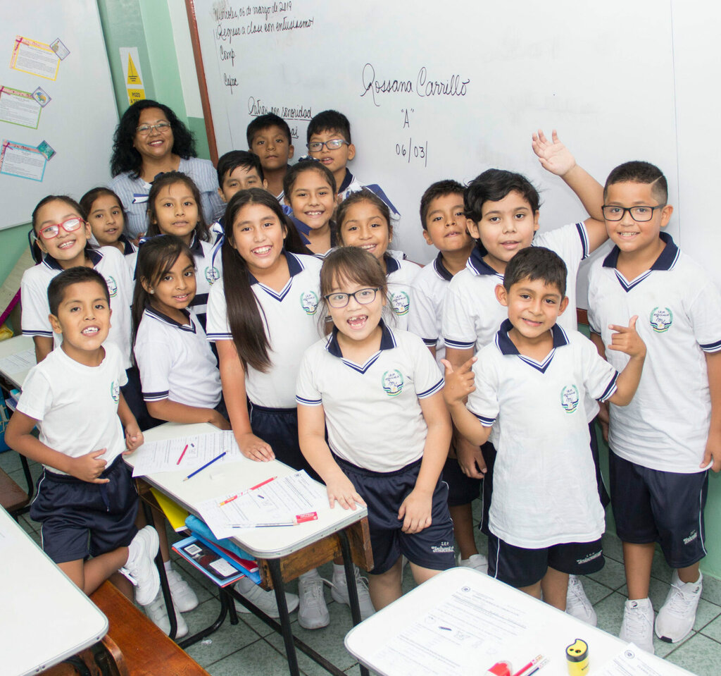 Ortaokul Private Educational Institution Jesús es mi Luz, Lima, foto