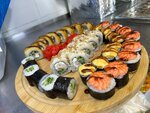 SushiShok (Stolichnaya ulitsa No:43А), suşi restoranı  Zelenodolsk'tan (Yeşel Üzen'den)