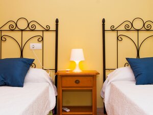 Can Xisco 2 (Calle Illes Balears No:10, Guadassuar, l'Alcudia), otel  Balear Adaları'ndan