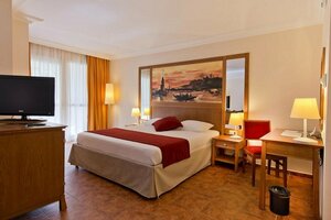 Seven Seas Hotel Life (Antalya, Kemer, Ahu-Ünal Aysal Cad., 13), otel  Kemer'den