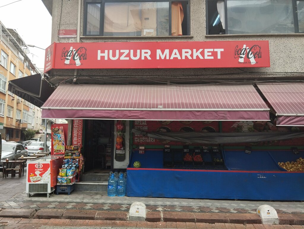 Süpermarket Huzur Market, İstanbul, foto