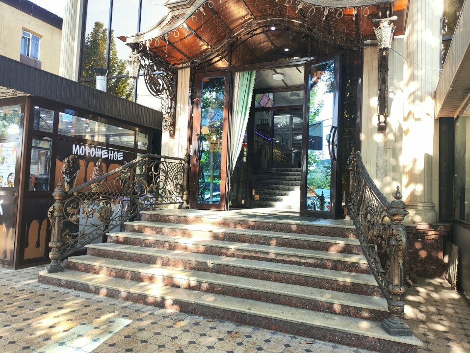 Kafe Gulnaz, Osh, foto