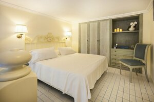 Hotel Continental Mare (Campania, Province of Naples, Ischia, Via Baldassarre Cossa, 25), otel  Campania'dan