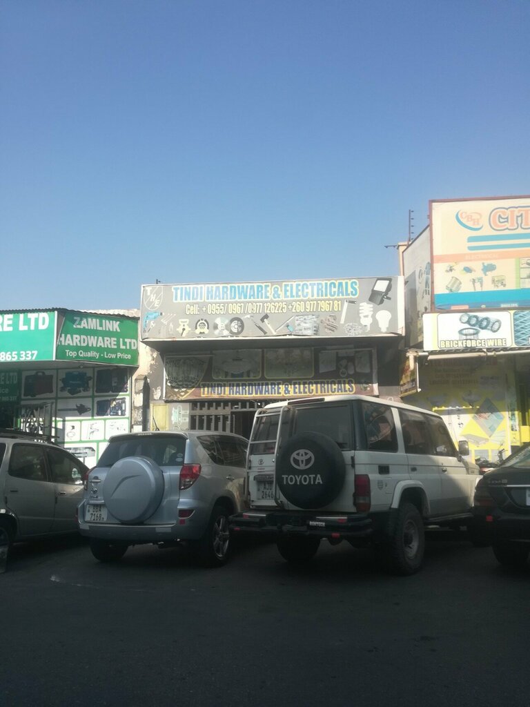 Ev temizlik ürünleri Indi Hardware & Electricals, Lusaka, foto