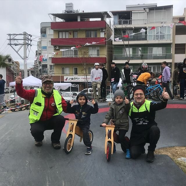 Online mağaza ofisi TayTay Denge Bisikleti, İzmir, foto