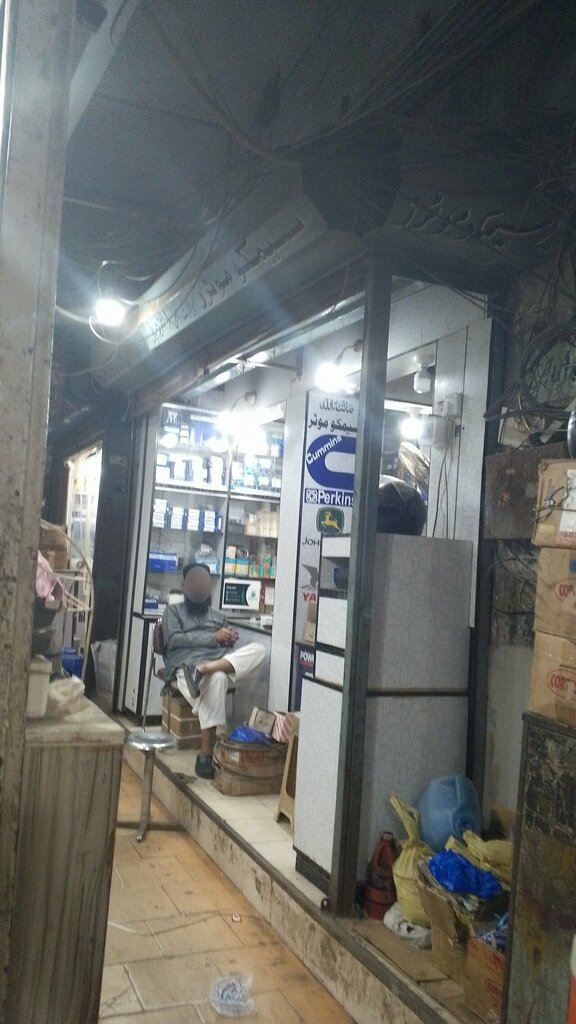 Otomobil satış galerileri Samco Motors, Karaçi, foto