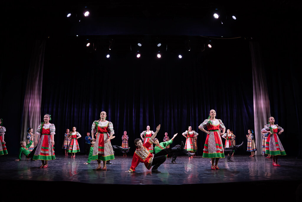 Dans okulları Ансамбль народного танца Зёрнышко, Moskova, foto