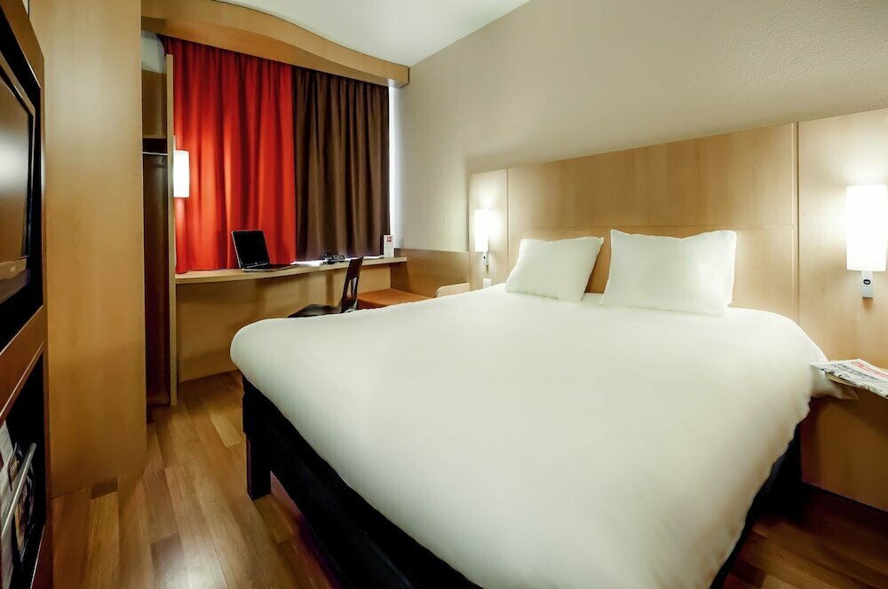 Otel ibis Milano Ca Granda, Milano, foto