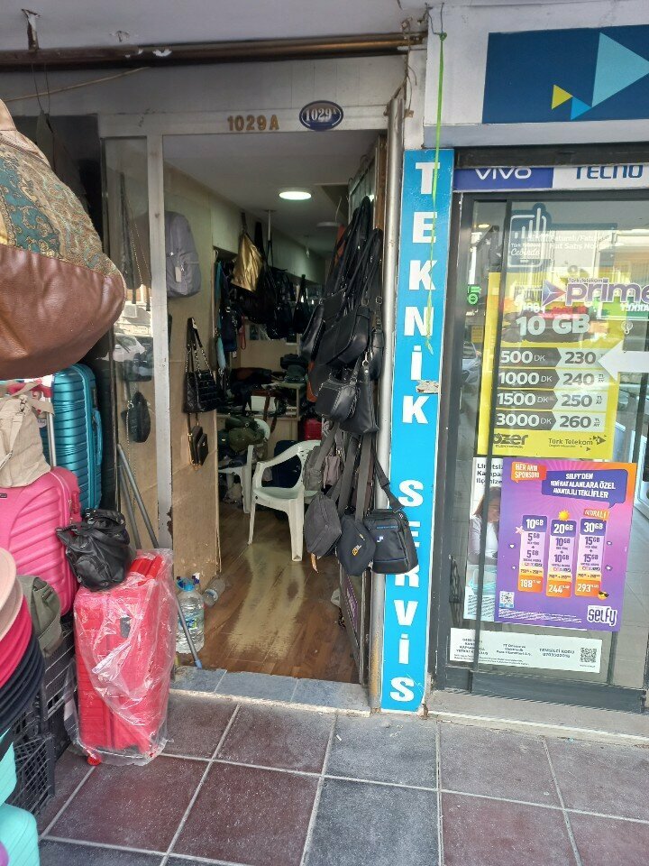 Çanta ve valiz mağazaları Begush Bgs, İzmir, foto