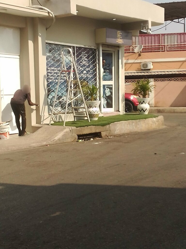 Uzman hizmetleri Ff, Loanda, foto