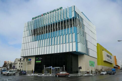 Alışveriş merkezleri اکومال, Kerec, foto