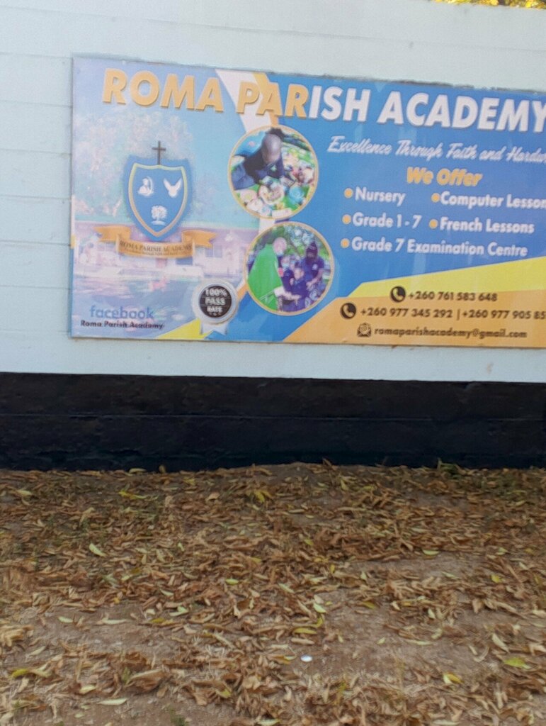 Ortaokul Roma Parish Academy, Lusaka, foto
