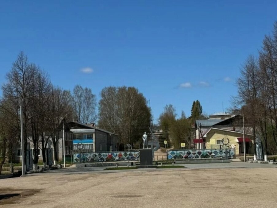 Anıt, heykel В.И. Ленин, Permski krayı, foto