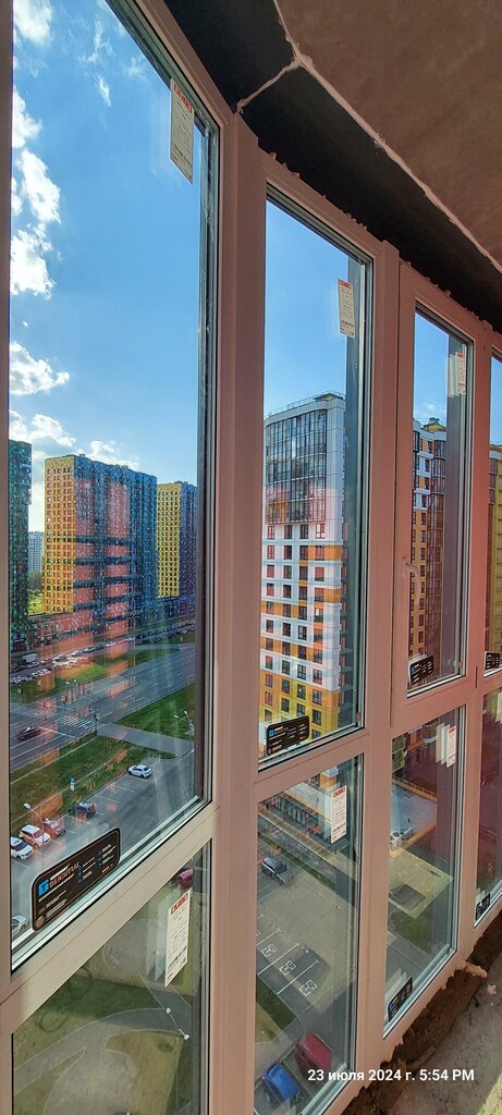 Cam balkon hizmetleri Specmasters, Saint‑Petersburg, foto