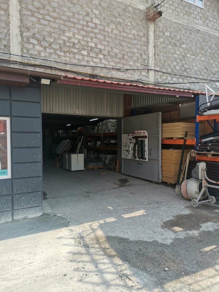Çatı ve çatı materyalleri Dikons, Kişinev, foto