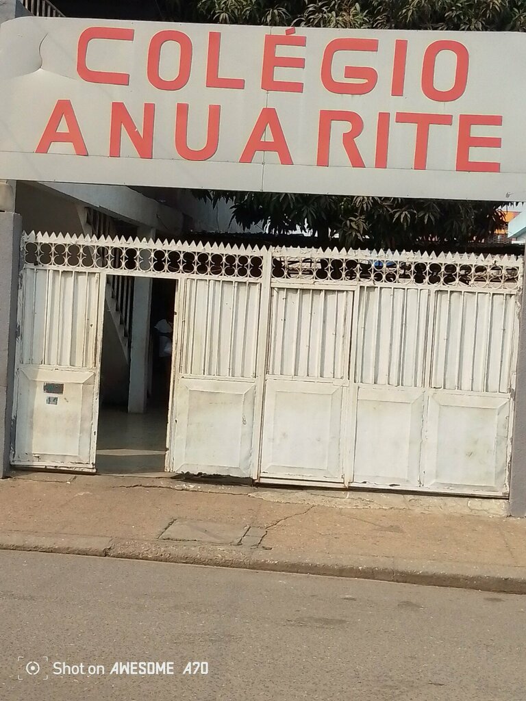 Yüksekokul Anuarite, Loanda, foto