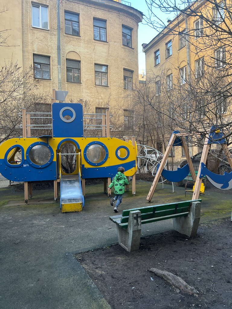 Oyun alanı Playground, Saint‑Petersburg, foto
